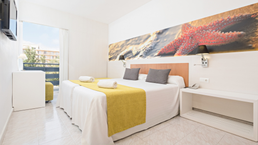 Hotel in San Antonio centre, Ibiza | azuLine Hotel Pacific